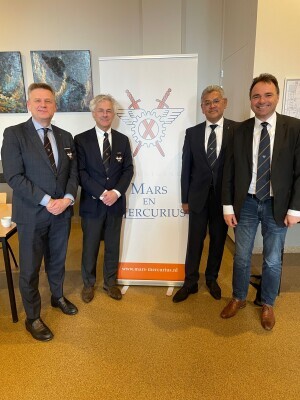 Home - Mars en Mercurius